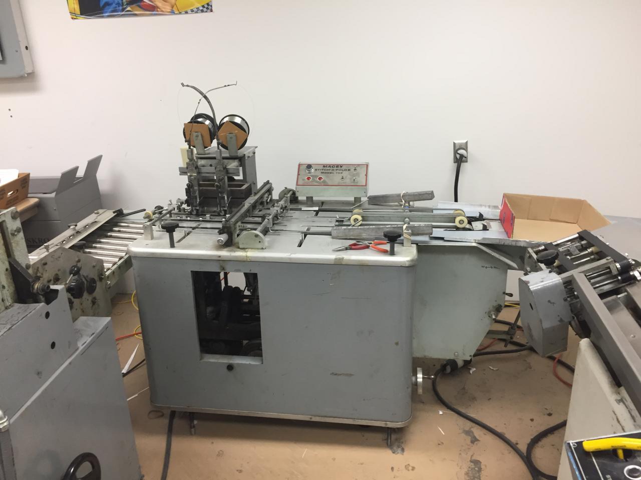 Lot #4: Harris Macey Collator / Bookletmaker, 9 Pockets, Vacuum Feed ...